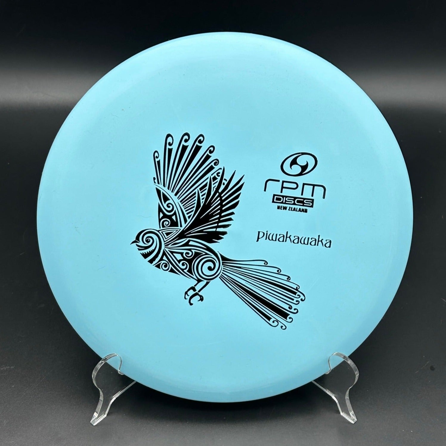 RPM Discs Strata Piwakawaka – detras disc golf
